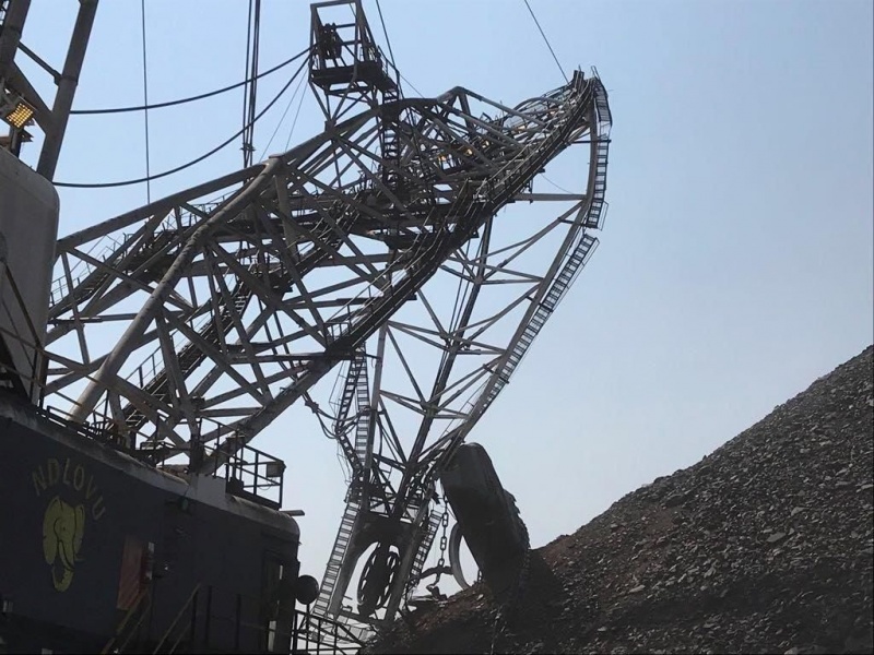 Professional Demolition International - Dismantling a gigantic dragline ...